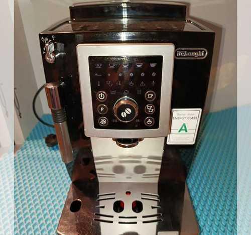 Кофемашина delonghi ecam23.21X