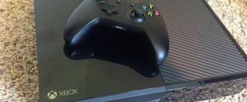Xbox one 500 гб в отл сост