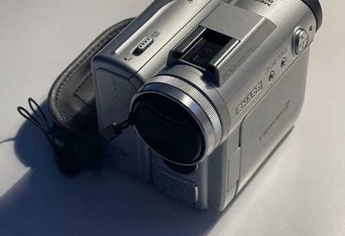 Видеокамера sharp VL-Z8H комплект