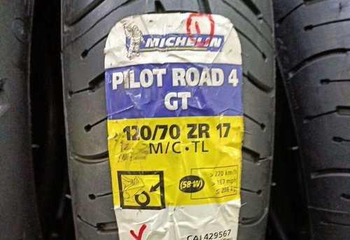 Michelin Pilot Road 4 GT 120/70 ZR17 58W TL Front