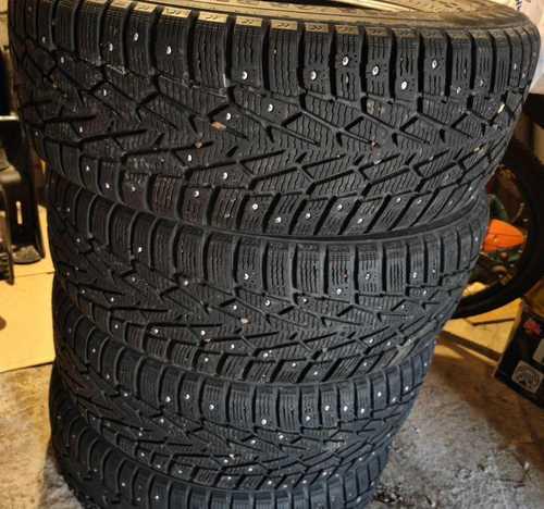 Nokian Tyres Hakkapeliitta 7 SUV 215/65 R16