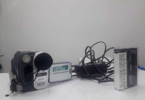Видеокамера Sony DCR-TRV265E (14950)