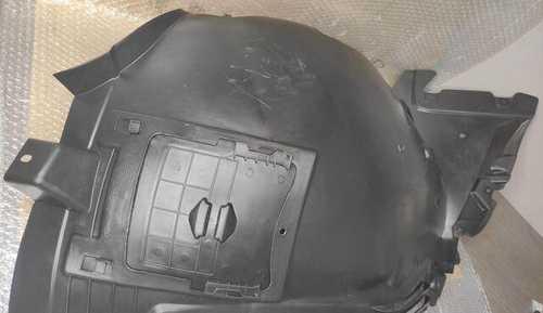 Подкрылок передний W166 ML166