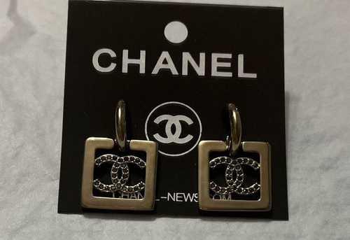 Серьги в стиле Chanel