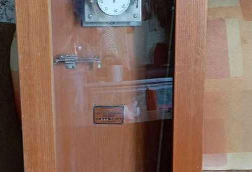 Старинные настенные часы СССР