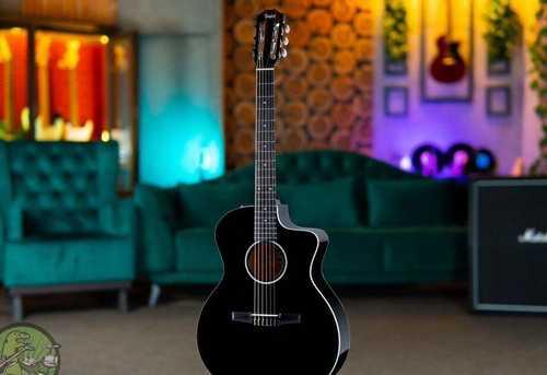 Taylor 214ce-N BLK DLX Special Edition