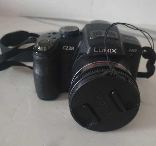 Цифровой фотоаппарат Panasonic Lumiks DMC Fz 38