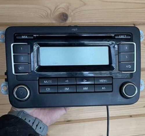 Магнитола skoda/polo RCD 320 c usb