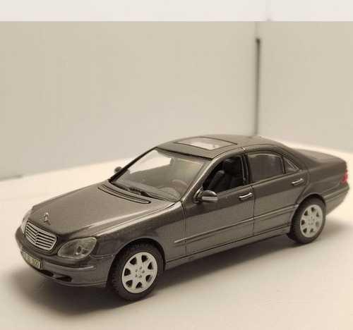 Mercedes Benz S -Class Maisto 1/43