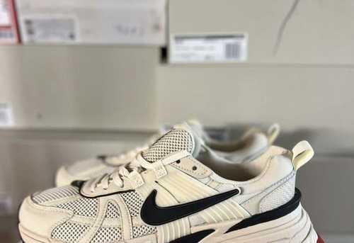 Кроссовки Nike V2K Runtekk