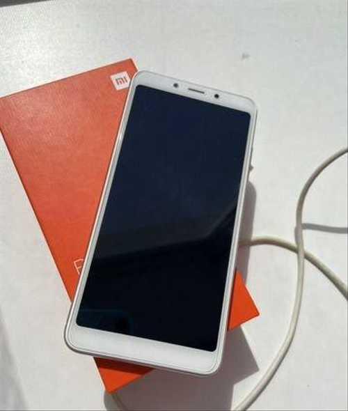 Телефон Xiaomi Redmi 6а