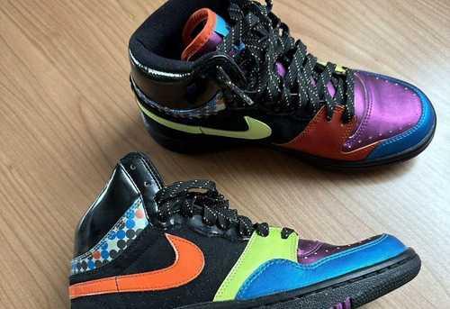 Nike Court Force High 38