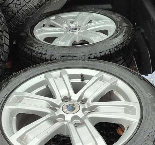 Kumho I'Zen RV Stud KC16 2.25/60 R17 99H