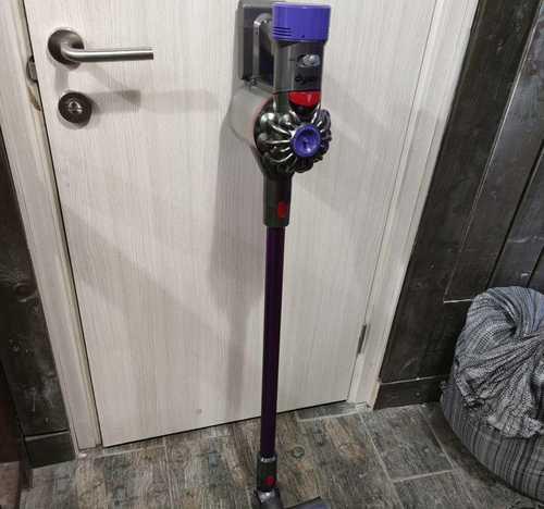 Пылесос Dyson v7 бу