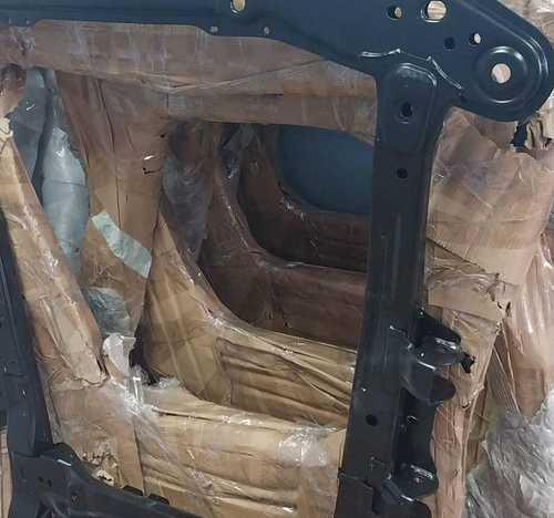 Подрамник передний Renault Logan 2