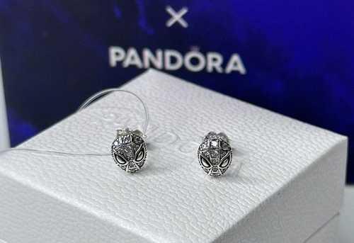 Серьги-пуссеты Pandora marvel маска человека-паука
