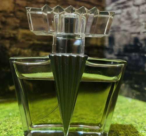 Viva by fergi / avon