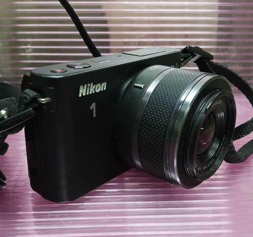 Фотоаппарат Nikon j1