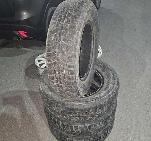 Bfgoodrich Winter T/A KSI 215/70 R16