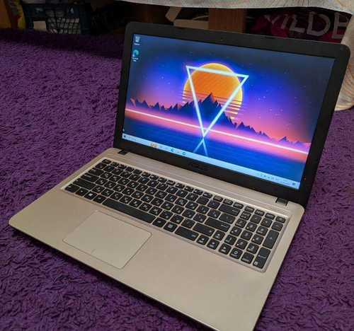 Ноутбук asus D540M