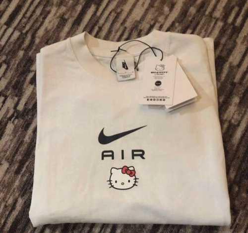Nike x Hello-Kitty Tee