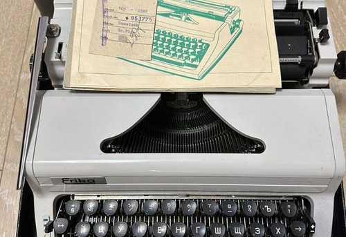 Печатная (пишущая) машинка Erika 105