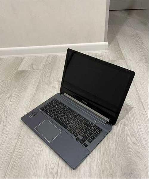 Компактный ноутбук Tosiba i3 hd4000 6gb ssd