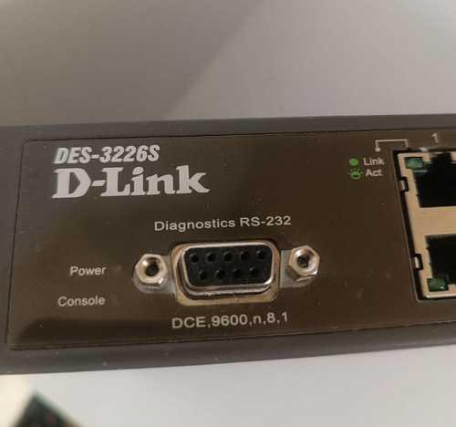 Коммутатор D-Link DES-3226S