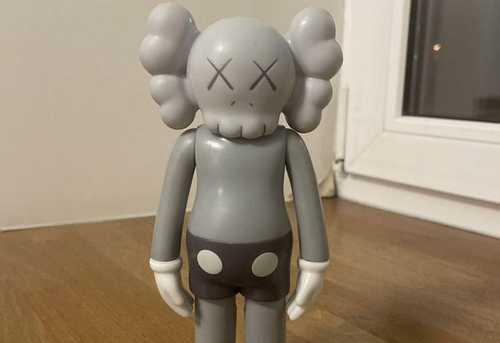 Фигурка kaws