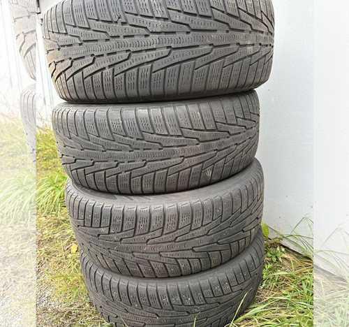 Nokian Tyres Hakkapeliitta R 215/55 R17 98R