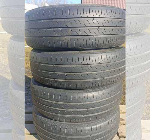 Kumho Ecowing ES01 KH27 205/60 R16 92H