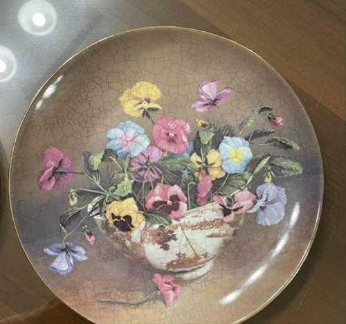 Настенная тарелка декоративная Lefand Цветы