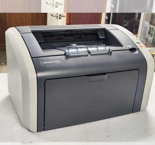 Принтер HP LaserJet 1010 меленький пробег