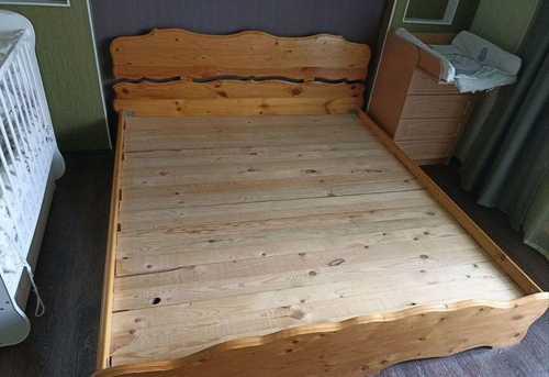 Кровать 200*180 деревянная