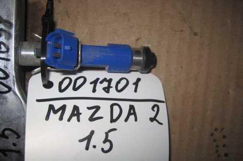 Форсунка топливная Mazda 2 1.5