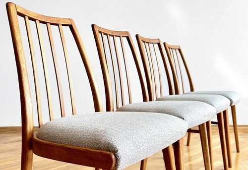 Комплект 4шт отреставрированных стульев TON ligna