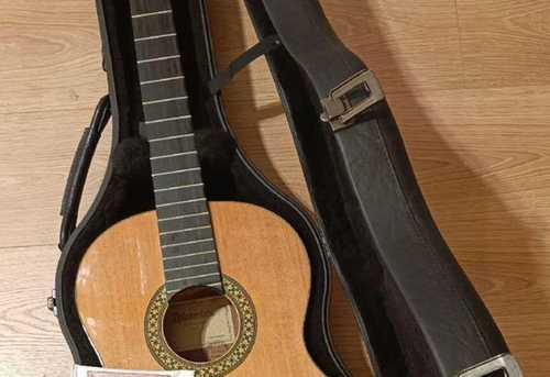 Классическая гитара Alhambra 4p, состояние новой