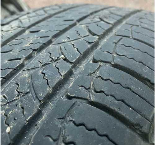 Michelin Latitude Tour HP 235/65 R18 106T