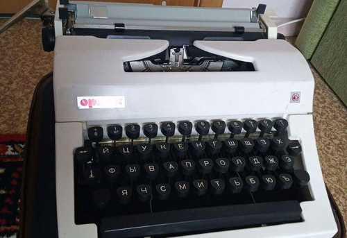 Пишущая машинка "Ортех"