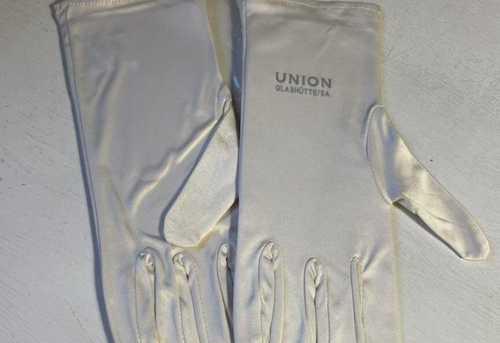 Union Glashutte перчатки для демострации часов