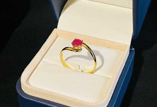 Золотое кольцо с природным рубином 0.35 ct 1,5 гр