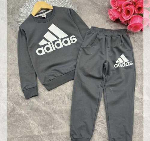 Спортивный костюм adidas 98 104 110 116 122