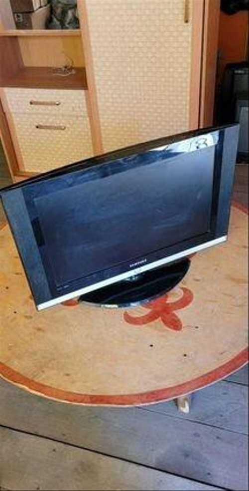 Телевизор Samsung бу LCD