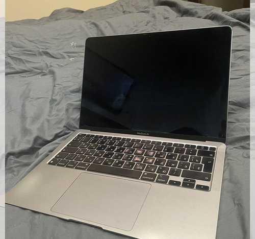 Apple MacBook Air 2020 M1 8/256