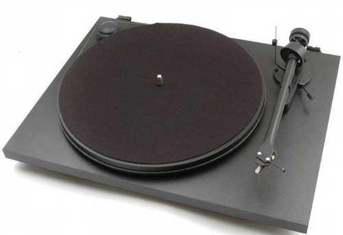 Pro-Ject Debut III DC Black OM5e