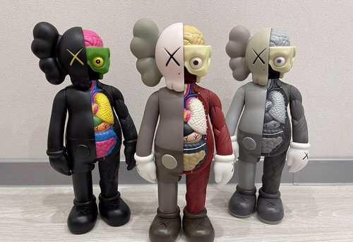 Фигурка Kaws Companion 37см