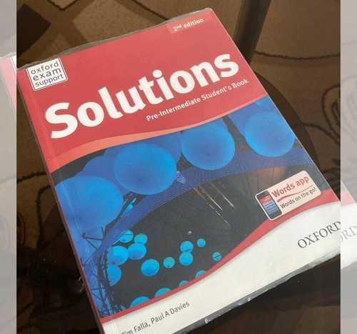 Учебник Solutions Pre-Intermediate 2nd edition