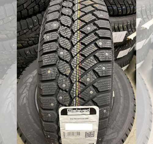 Gislaved Nord Frost 200 195/55 R15 89T