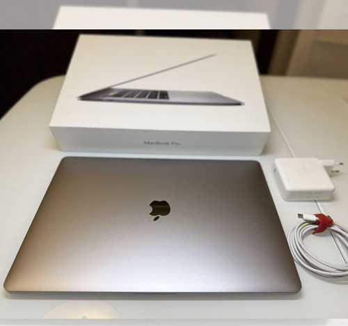 Apple macbook pro 15 2017