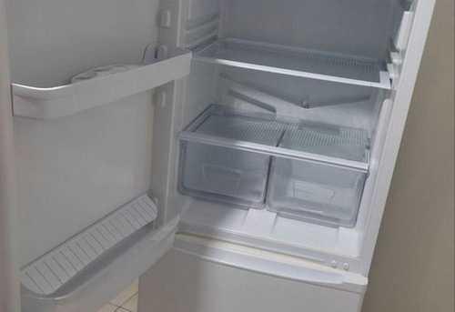 Холодильник Indesit. Доставка